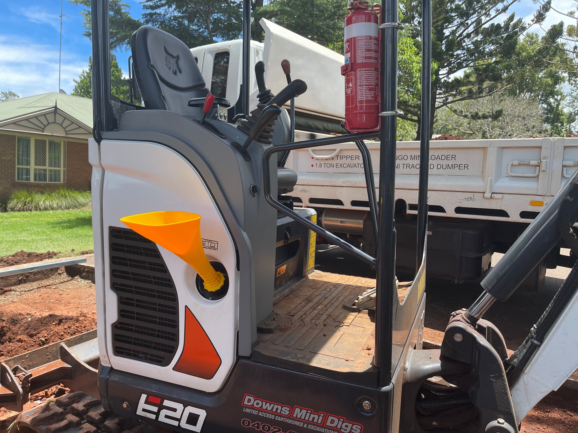 Diesel Yellow Scrunnel, refuel from Jerry Cans Vehicle Funnel Car fuel ...